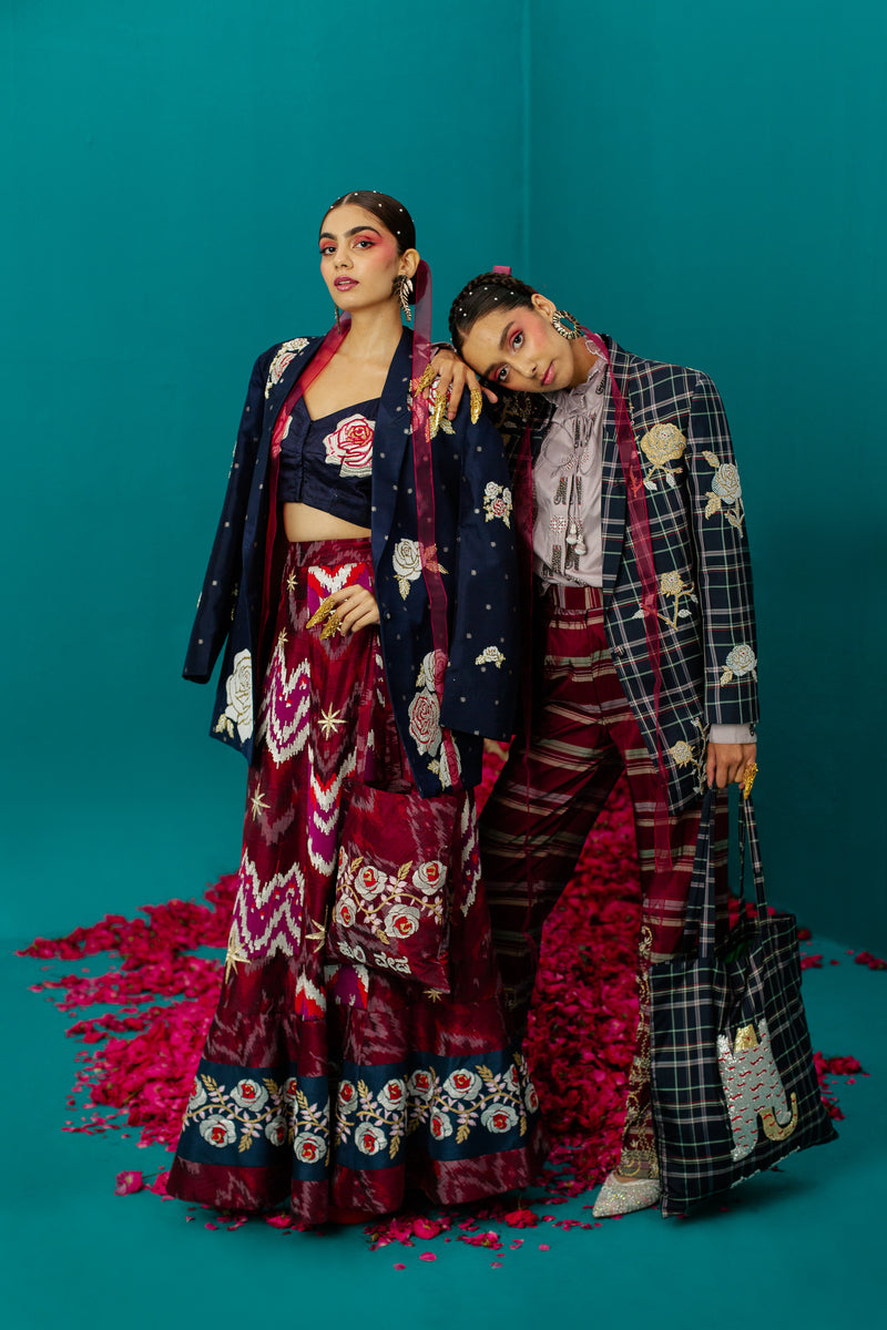 Huli Vesha – Latha Puttanna Online Store